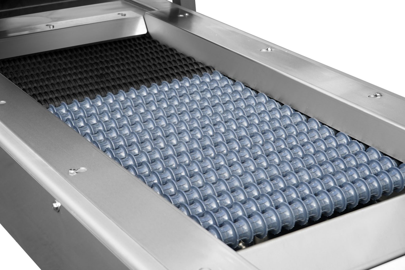 Grape sorting – The first step on the path to great wine | Sraml